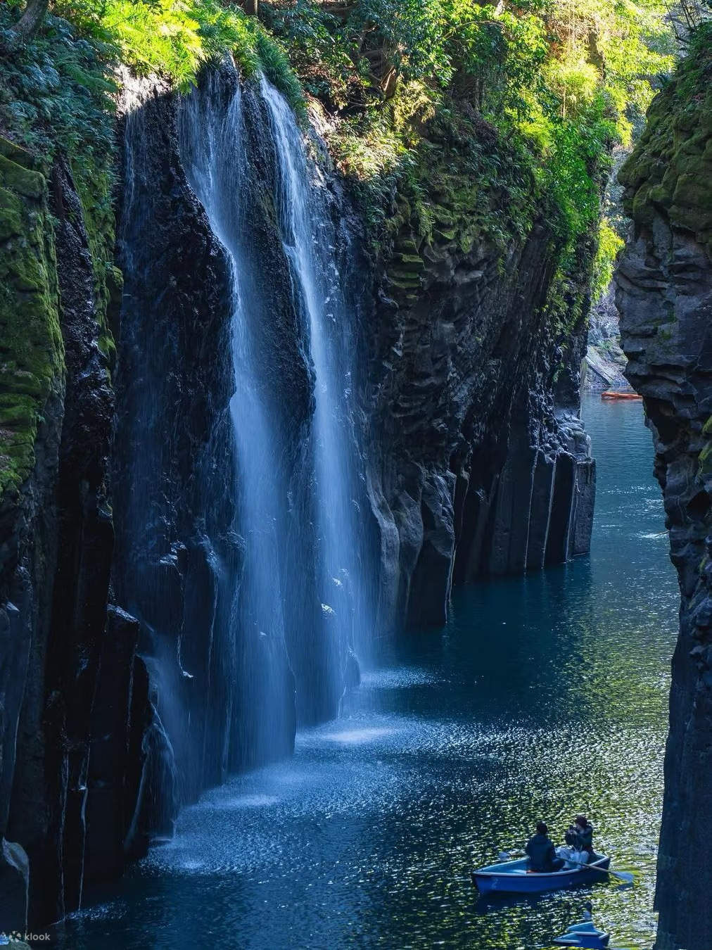 [Sakura Limited] Kyushu Takachiho | South Aso Park & Takachiho Gorge ...